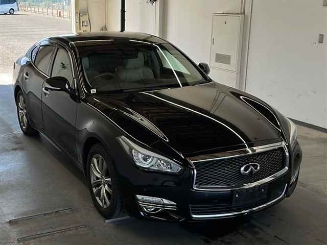 NISSAN FUGA | Mirza Enterprises Japan