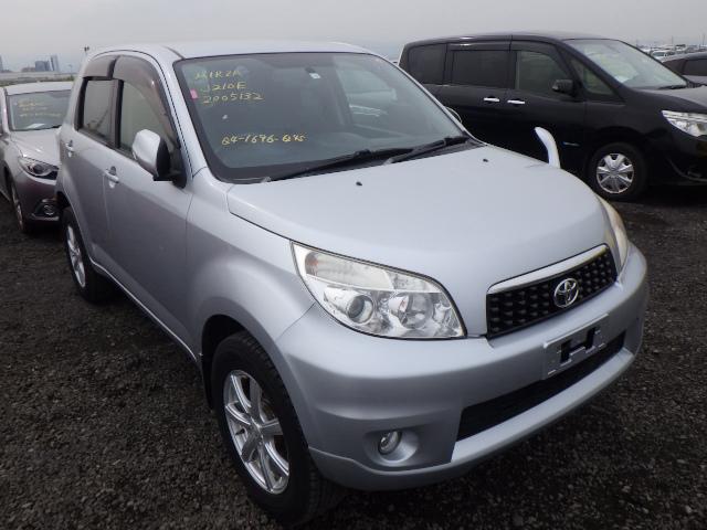TOYOTA RUSH SILVER | Mirza Enterprises Japan