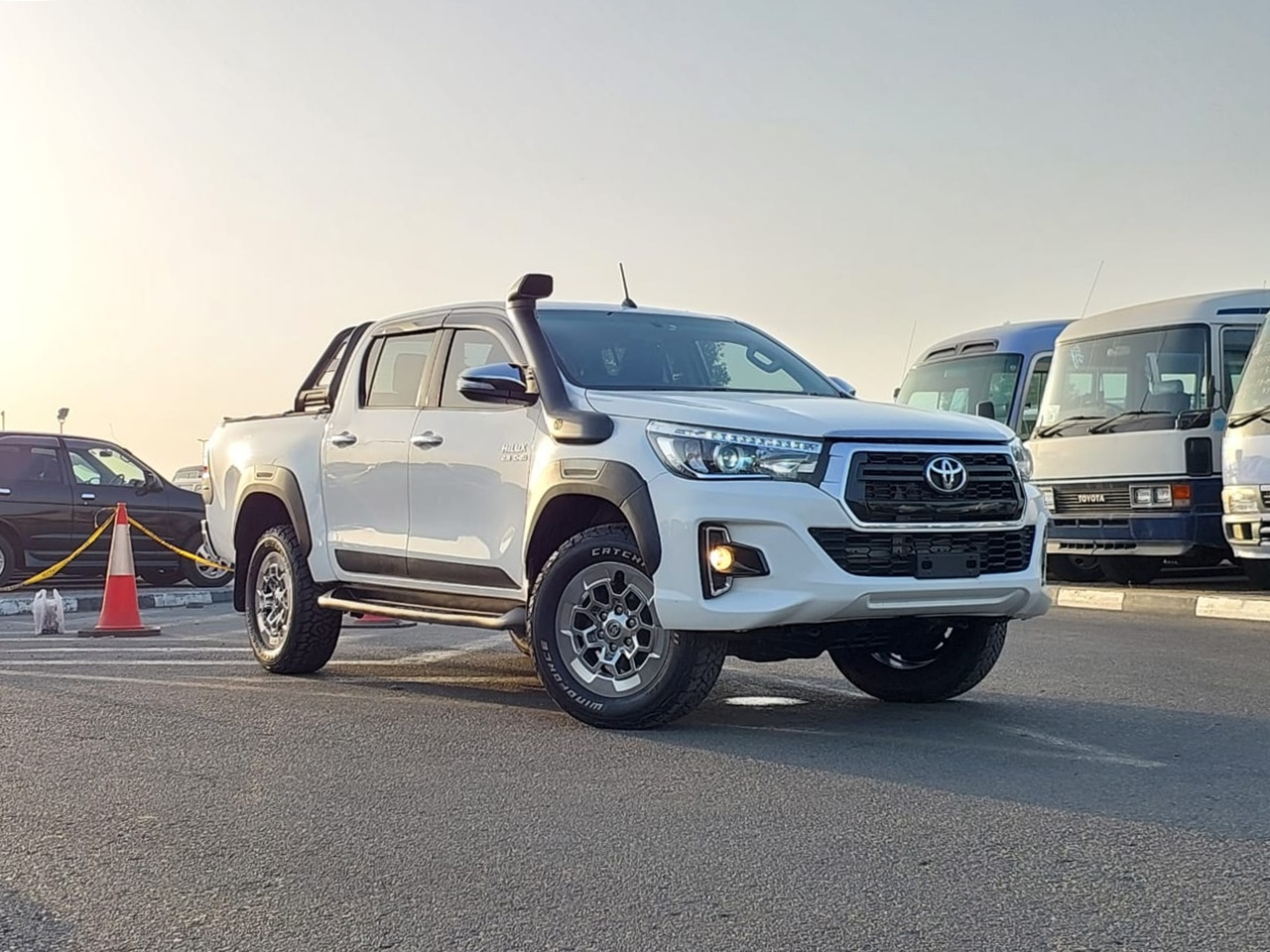 2016 TOYOTA HILUX DOUBLE CAB AUTOMATIC | Mirza Enterprises Japan